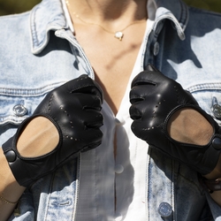 French leather gloves store